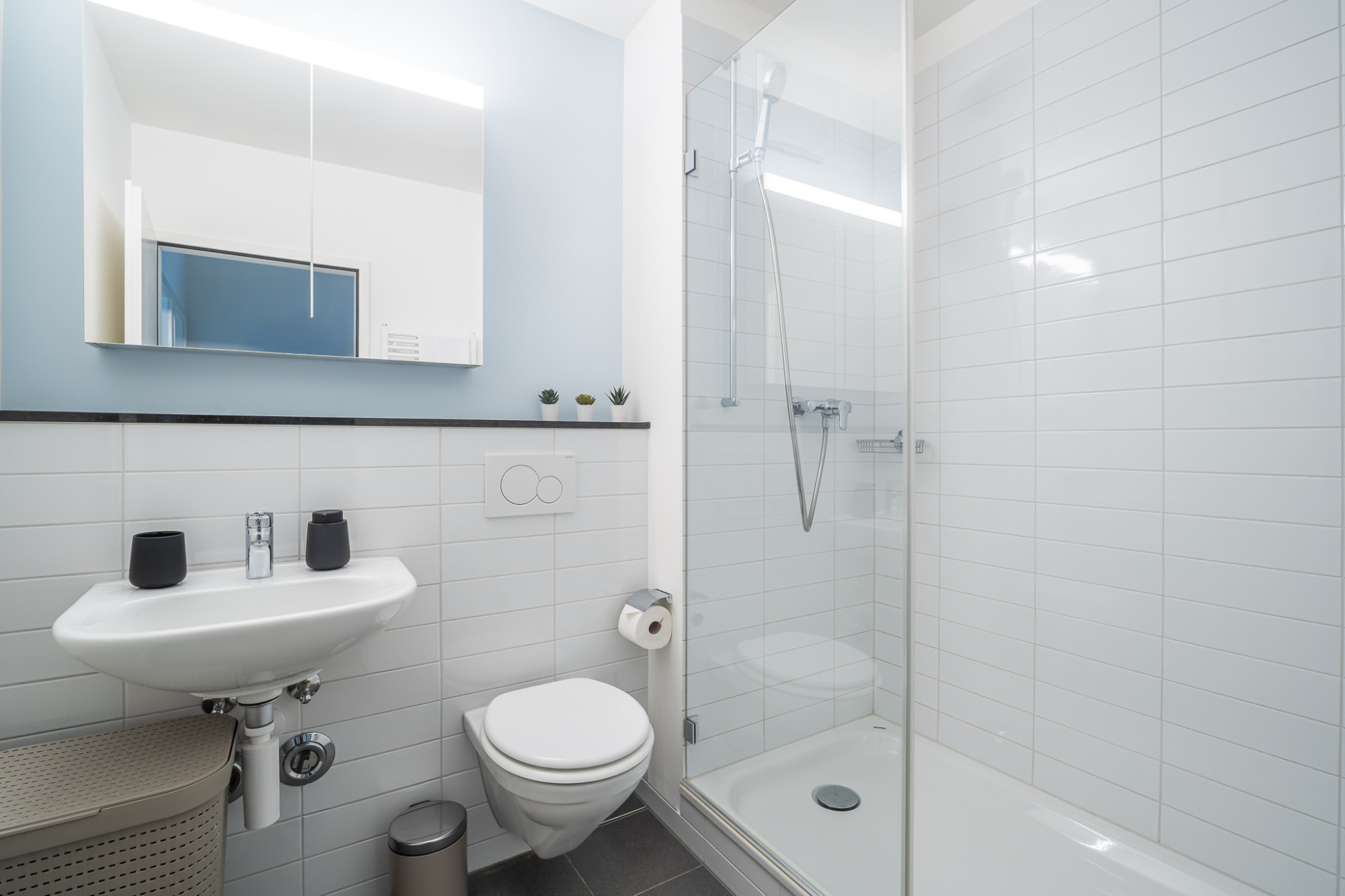 Serviced Apartments in Basel: Stylish 3-room flat with balcony near ...