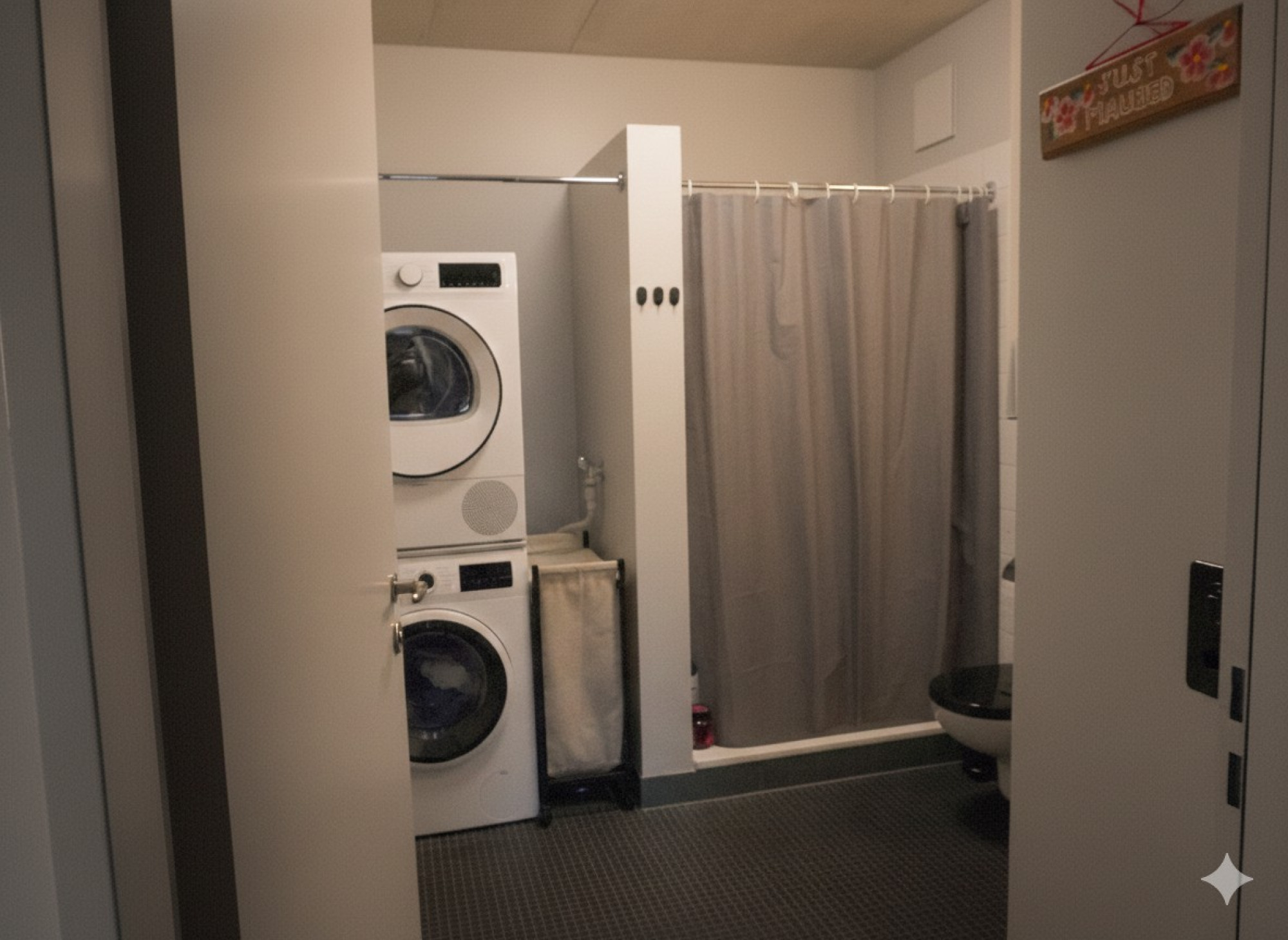 Serviced Apartments in Zürich: Stylish 3.5-room apartment with balcony ...